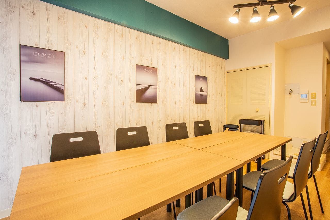 【肥後橋駅3分！12名利用可！】綺麗な室内！WiFi・プロジェクター・ホワイトボード全て無料！ふれあい貸し会議室 肥後橋Aの写真4