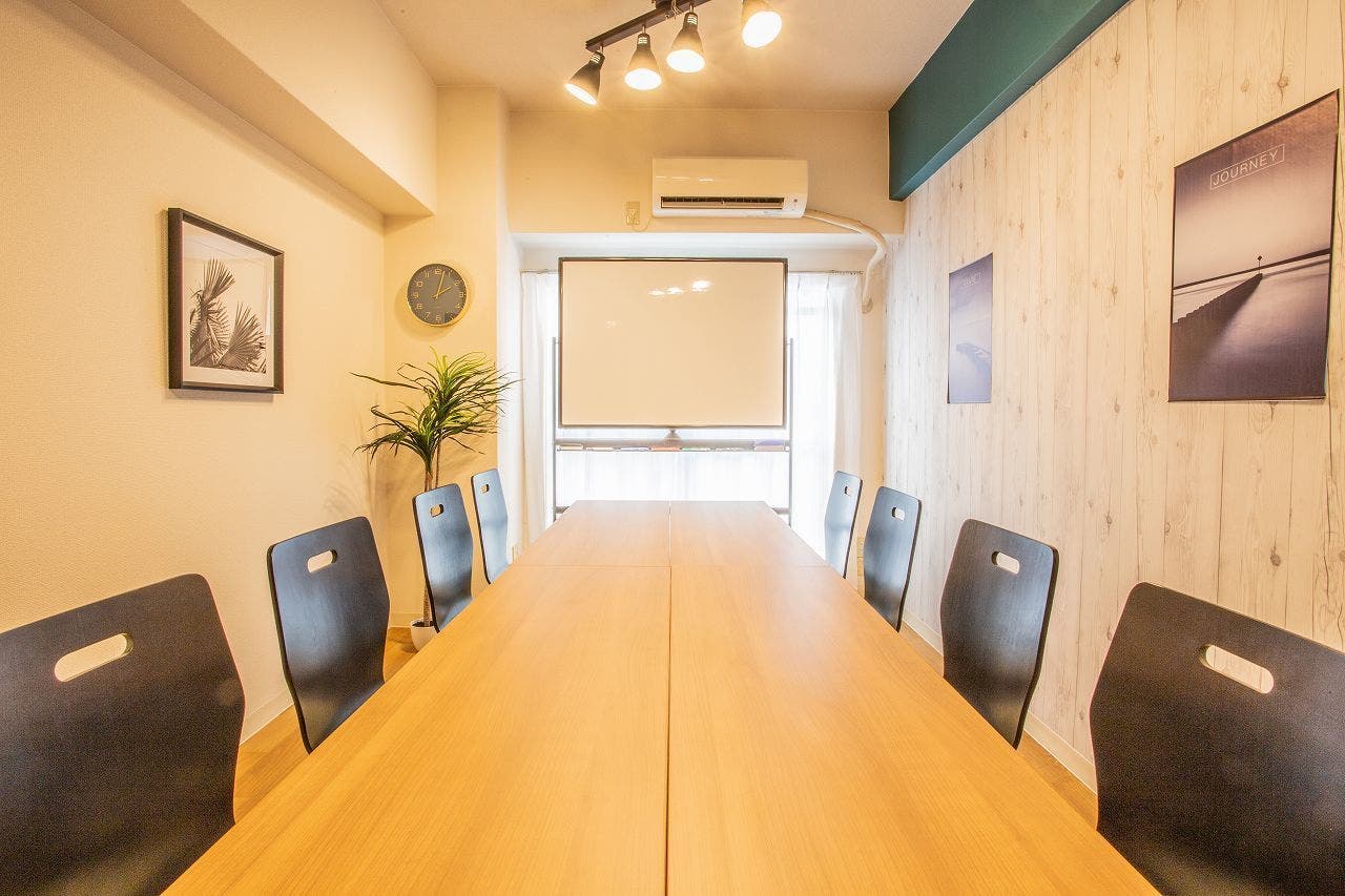 【肥後橋駅3分！12名利用可！】綺麗な室内！WiFi・プロジェクター・ホワイトボード全て無料！ふれあい貸し会議室 肥後橋Aの写真5