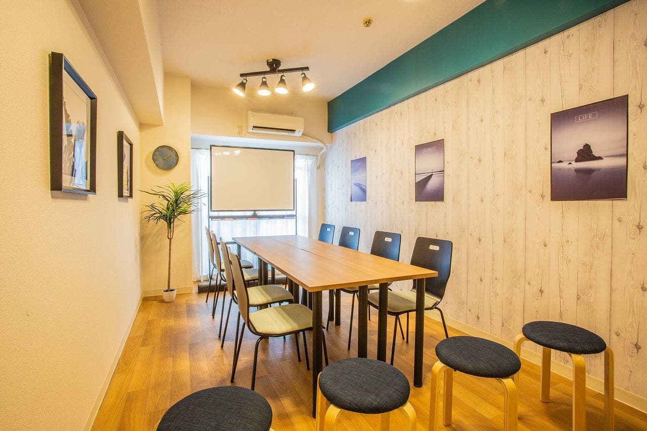 【肥後橋駅3分！12名利用可！】綺麗な室内！WiFi・プロジェクター・ホワイトボード全て無料！ふれあい貸し会議室 肥後橋Aの写真7