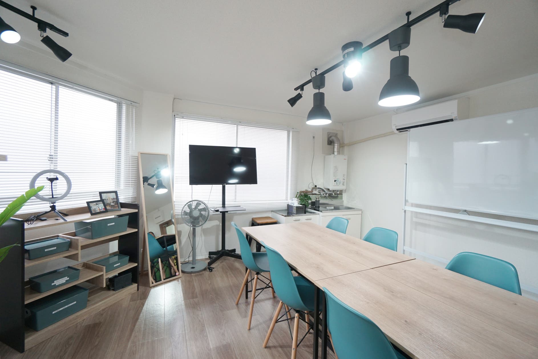 【マイスぺ２４神戸スペース】★NEW 貸会議室10名可★JR神戸駅3分★高速WiFi・40型TVの写真6