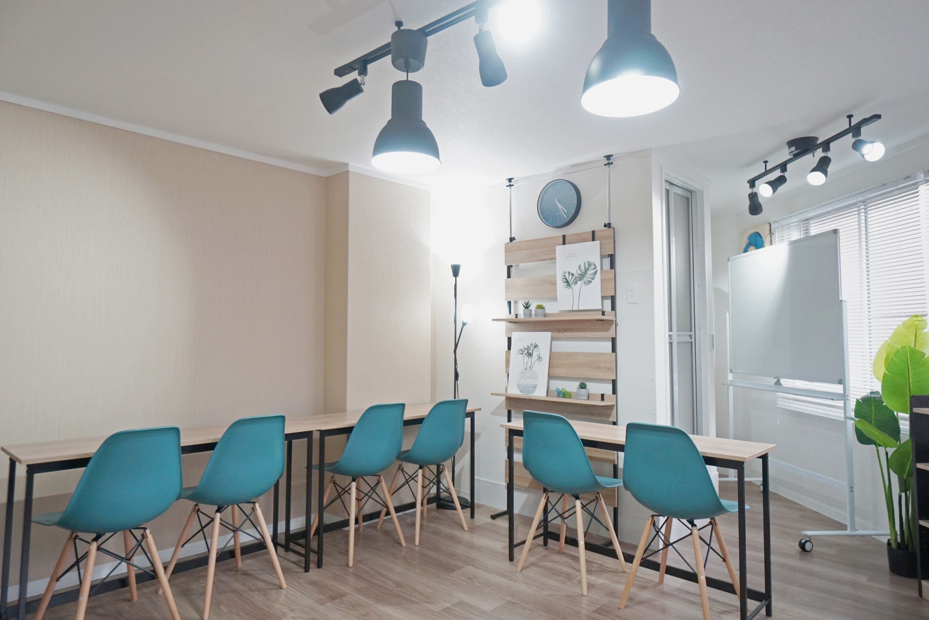 【マイスぺ２４神戸スペース】★NEW 貸会議室10名可★JR神戸駅3分★高速WiFi・40型TVの写真9