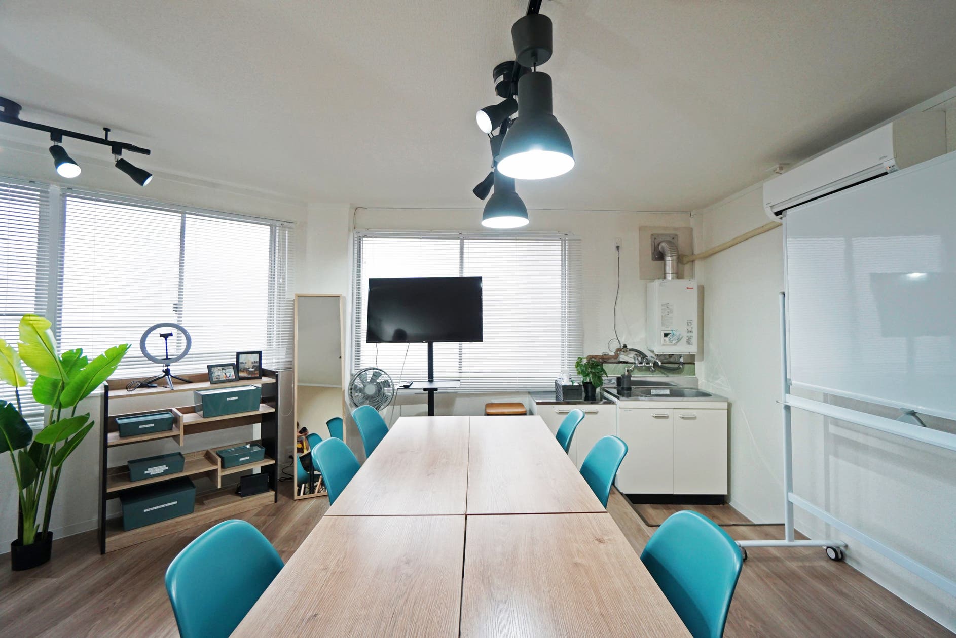 【マイスぺ２４神戸スペース】★NEW 貸会議室10名可★JR神戸駅3分★高速WiFi・40型TVの写真5