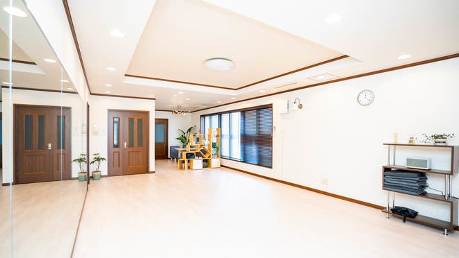 ダンスやヨガのレッスン、会議やセミナーでもご利用頂けます。長堀橋駅、堺筋本町駅から徒歩5分の写真2