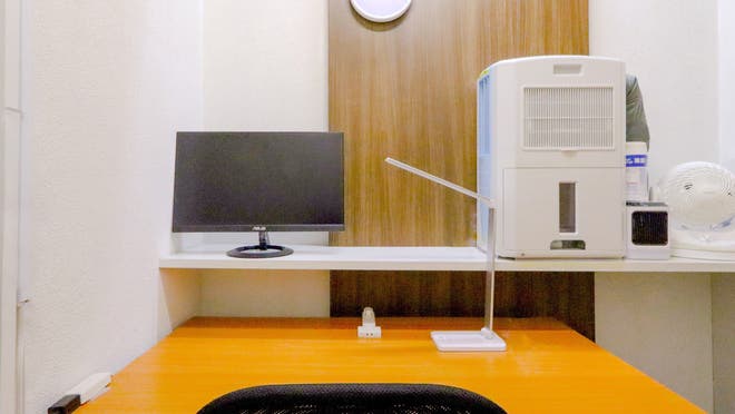 【渋谷駅徒歩1分!渋谷ヒカリエ隣!お一人様向け】液晶モニター・WiFi全て無料!土足利用可!ふれあい貸し会議室 渋谷No32の写真1