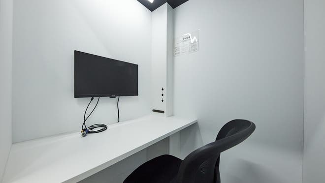 ブースD【 品川駅 4分】設備・備品使い放題♪完全個室★無料WiFi、駅近!清掃・消毒で衛生面も安心♥の写真1