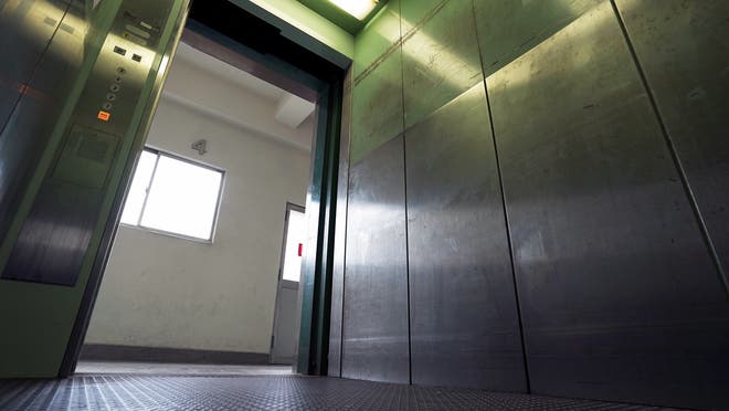 【新長田駅5分!駐車場有!】大空間廃墟スタジオ!白ホリ&自然光スタジオも!平日はお得なオプションも♪の写真7