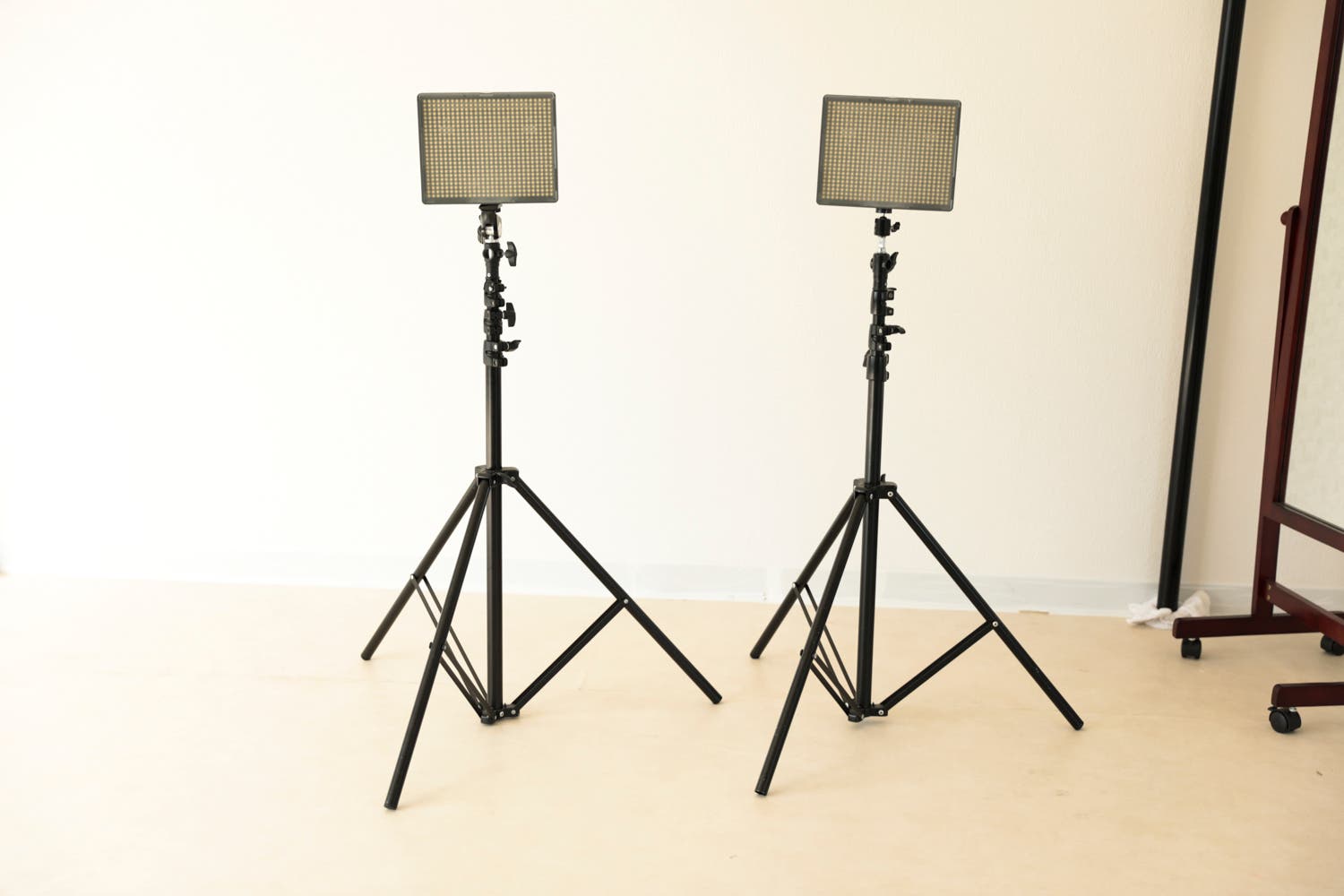 プチリニューアル。控室あり。自然光がたっぷり入る使いやすいシンプルな撮影スタジオ。の写真22