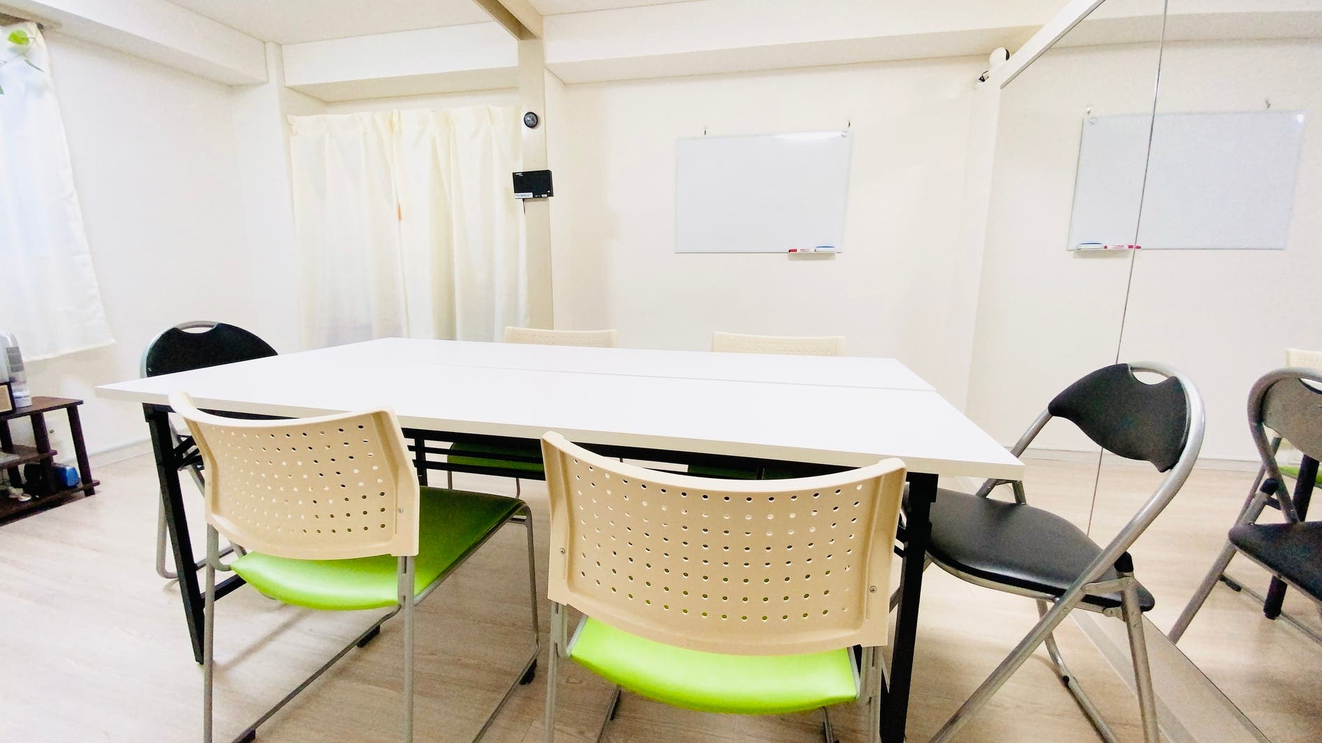 直前割‼️《スタジオBee》長堀橋90秒！Wi-Fi、Bluetooth対応、ヨガマット無料☆整体ベッド一式✨クロマキー撮影✨の写真8