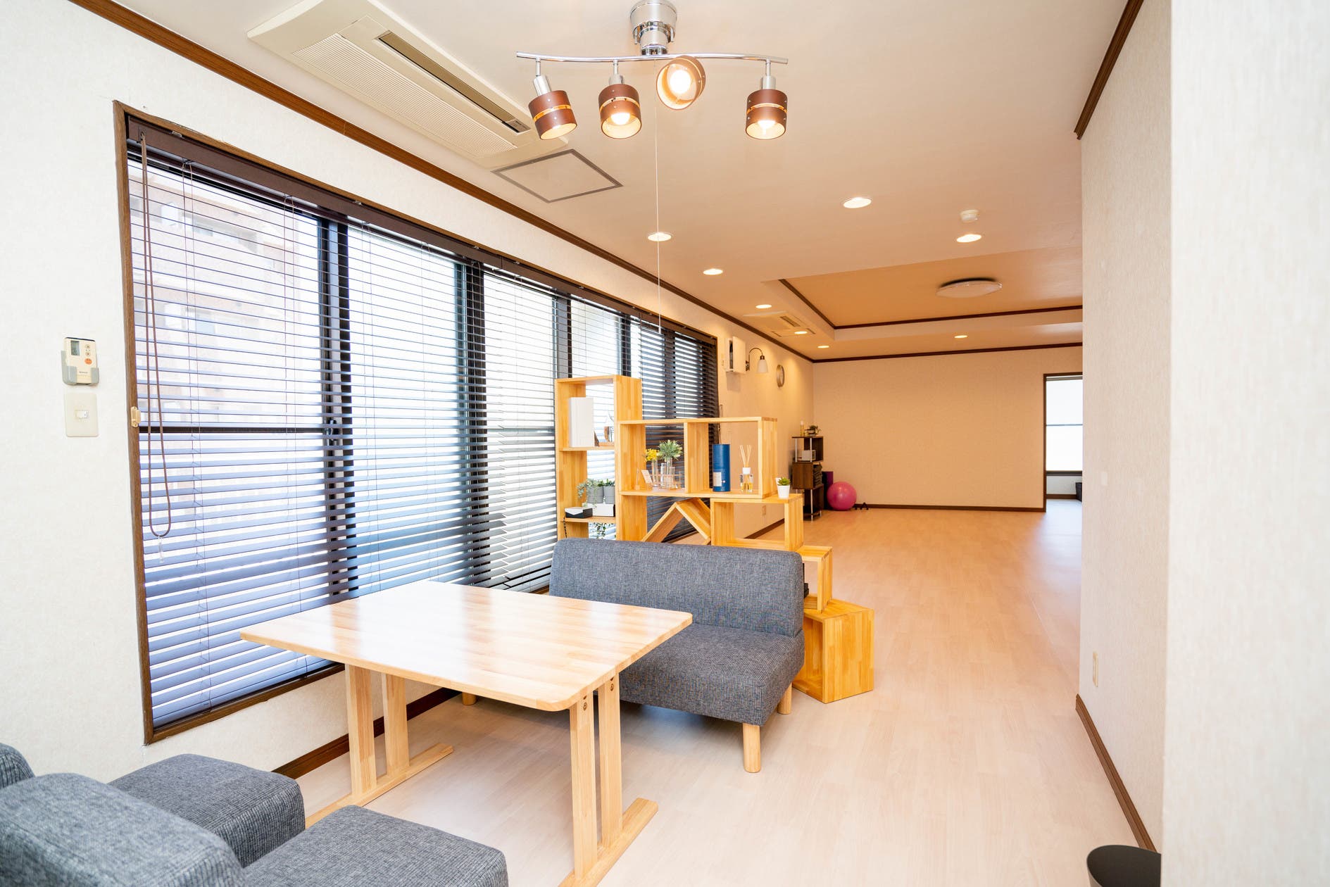 ダンスやヨガのレッスン、会議やセミナーでもご利用頂けます。長堀橋駅、堺筋本町駅から徒歩5分の写真6