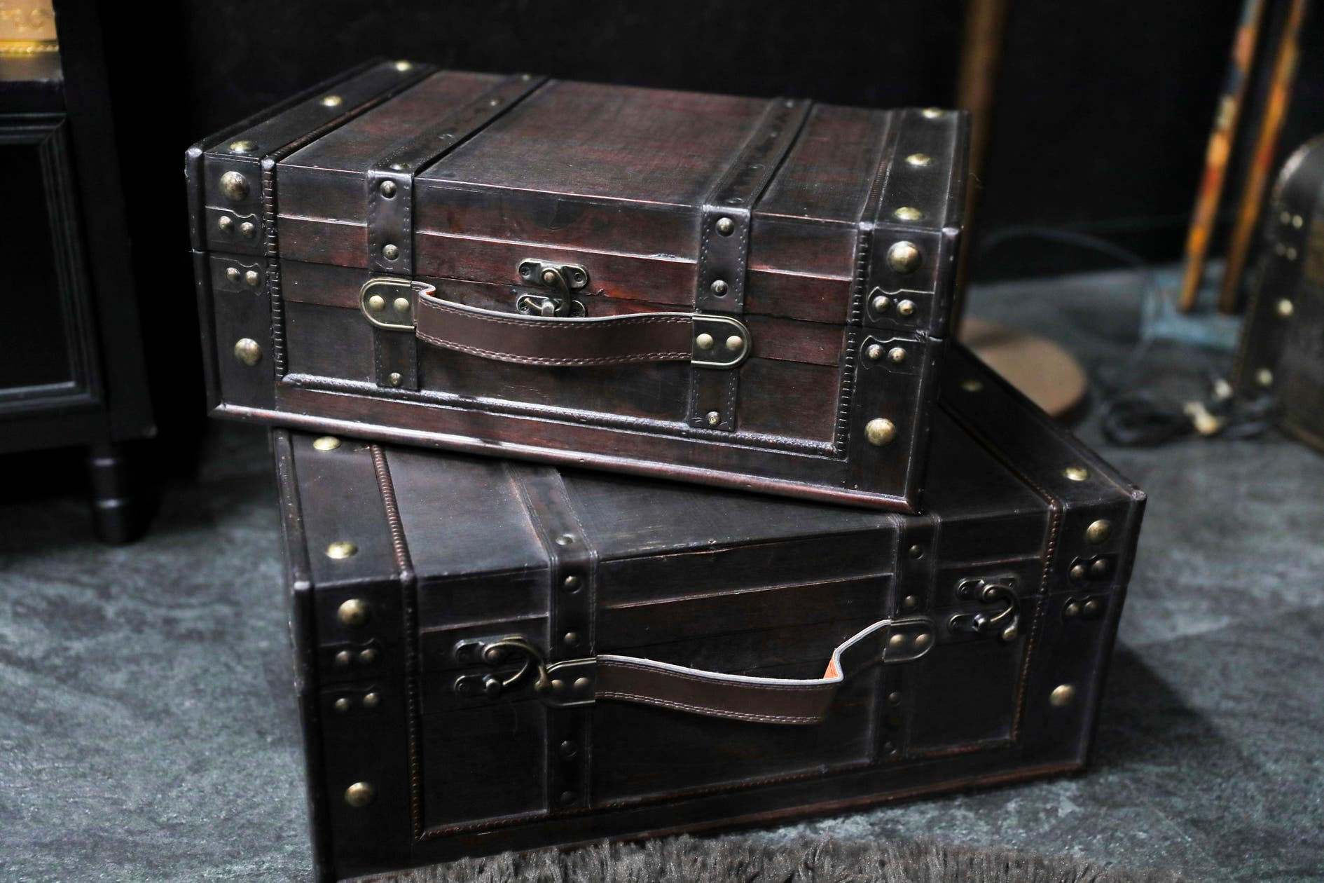 【ココスタジオ日本橋】黒の撮影ルーム📸 換気・定期消毒✨無料WiFi✨コスプレ撮影👚✨の写真8