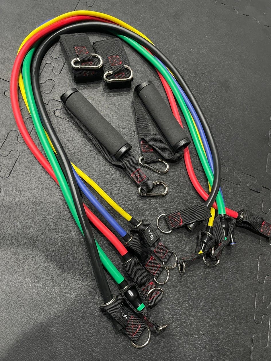 広々空間！【藤沢駅徒歩3分】『ルームランナー／施術ベッド有』完全個室・24時間利用のレンタルジムの写真23