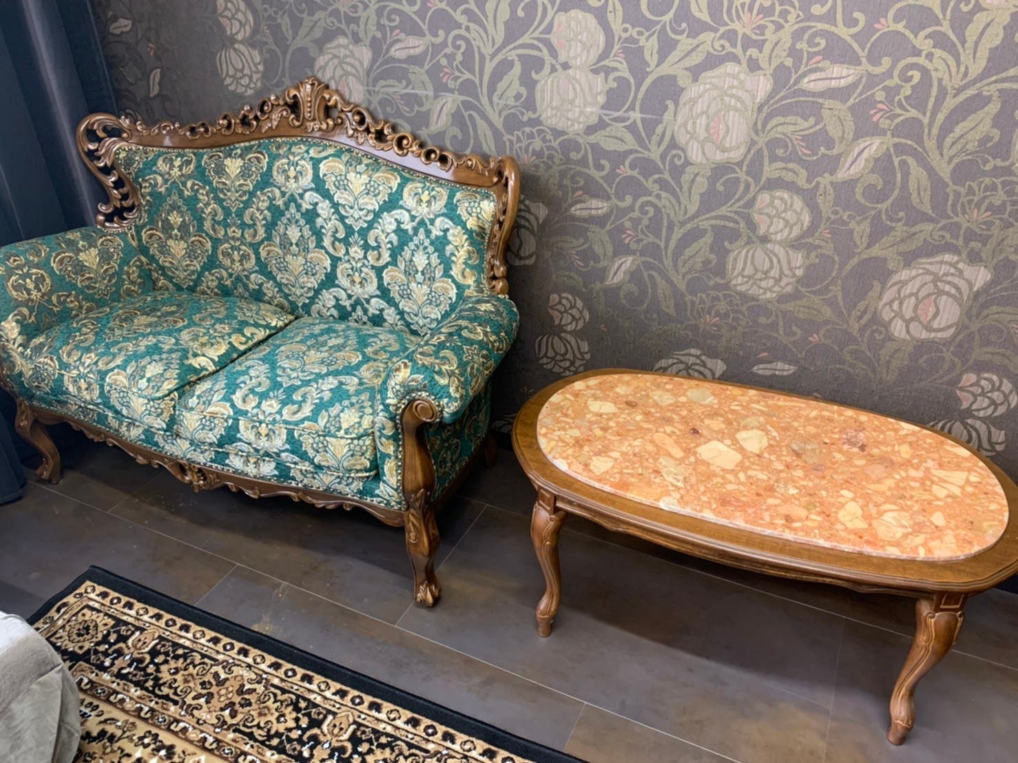 【ココスタジオ日本橋】グレーの撮影ルーム📸 🎅12月25日までクリスマスブース🎄～コスプレ撮影にぴったり✨の写真13