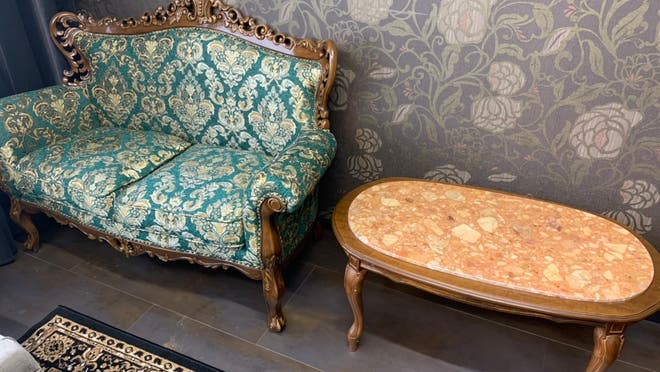 【ココスタジオ日本橋】グレーの撮影ルーム📸 🎅12月25日までクリスマスブース🎄~コスプレ撮影にぴったり✨の写真13