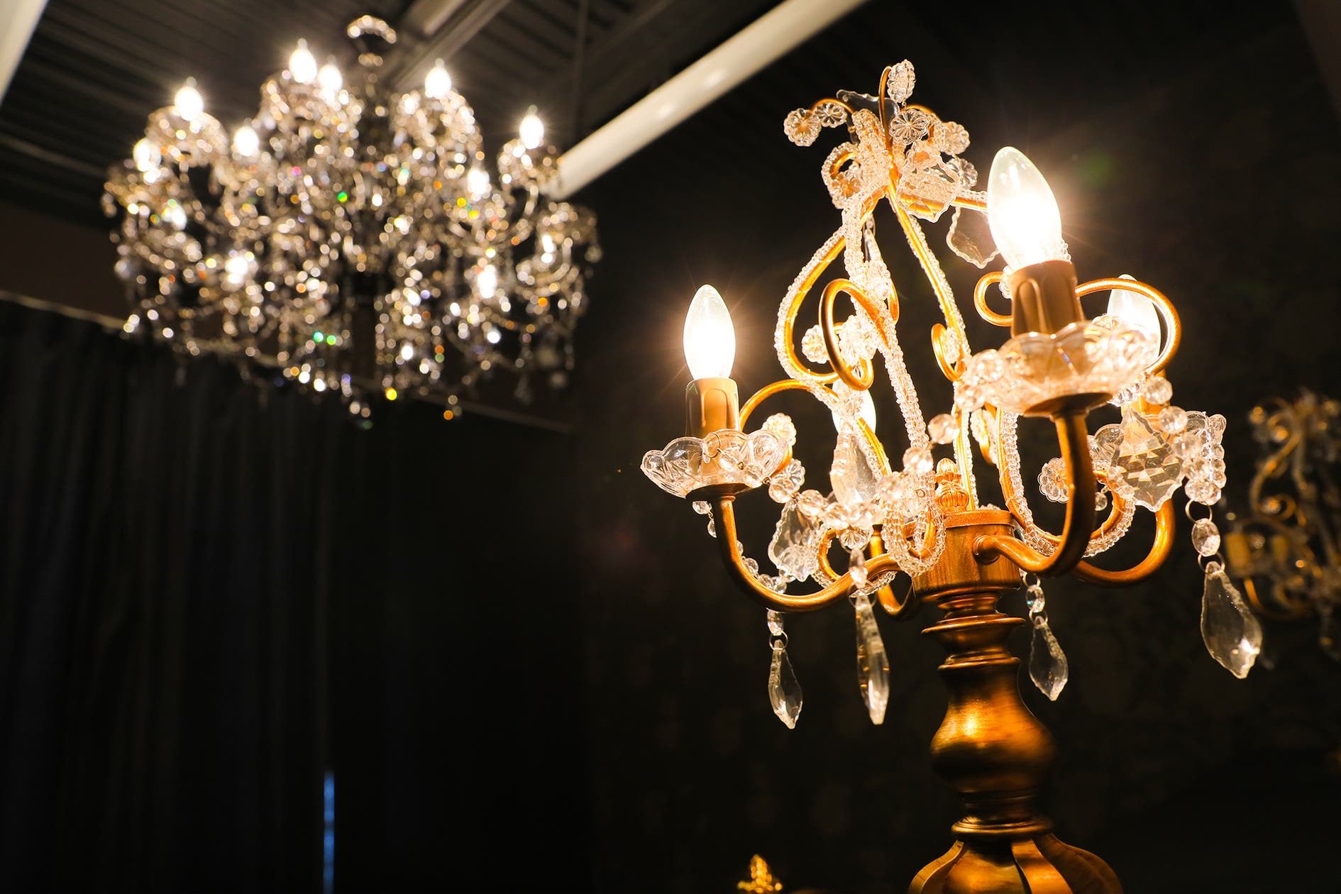 【ココスタジオ日本橋】グレーの撮影ルーム📸 🎅12月25日までクリスマスブース🎄～コスプレ撮影にぴったり✨の写真10