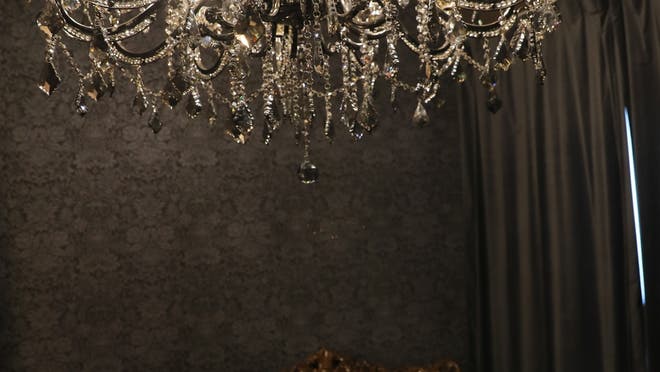 【ココスタジオ日本橋】グレーの撮影ルーム📸 🎅12月25日までクリスマスブース🎄~コスプレ撮影にぴったり✨の写真9