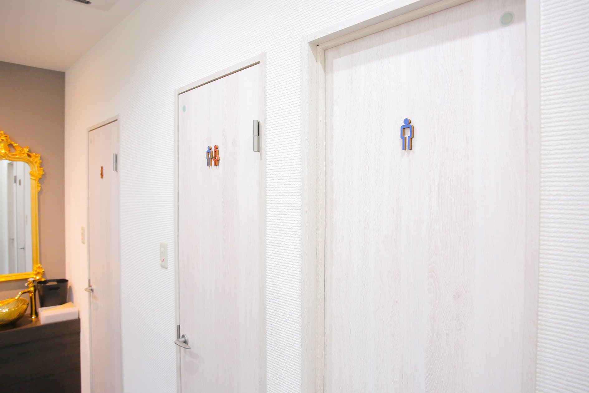 【ココスタジオ日本橋】グレーの撮影ルーム📸 🎅12月25日までクリスマスブース🎄～コスプレ撮影にぴったり✨の写真16