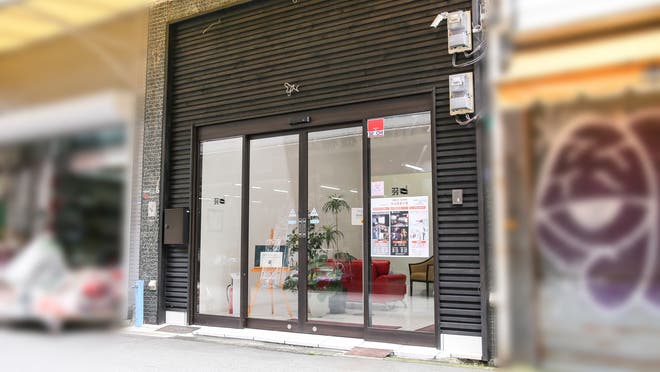 【ココスタジオ日本橋】グレーの撮影ルーム📸 🎅12月25日までクリスマスブース🎄~コスプレ撮影にぴったり✨の写真24