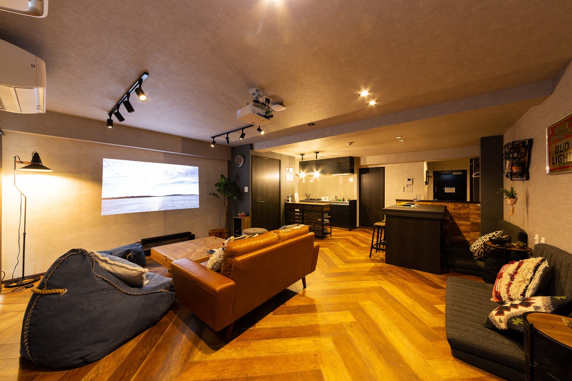 【Room.701】プロジェクター付き貸切スペース！女子会・スポーツ観覧・レッスン・撮影利用などに！の写真7