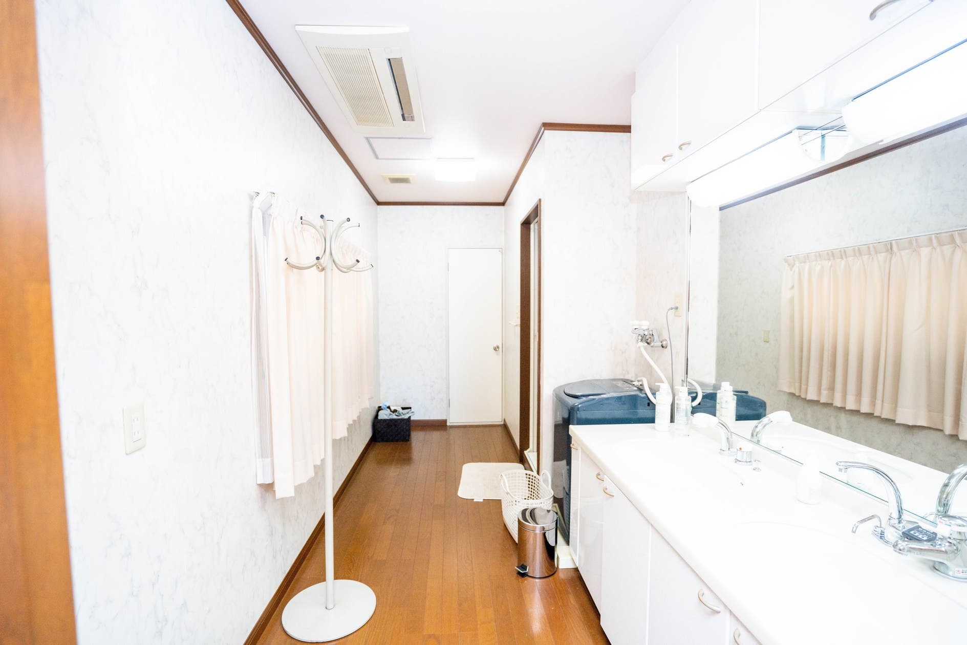 ダンスやヨガのレッスン、会議やセミナーでもご利用頂けます。長堀橋駅、堺筋本町駅から徒歩5分の写真11