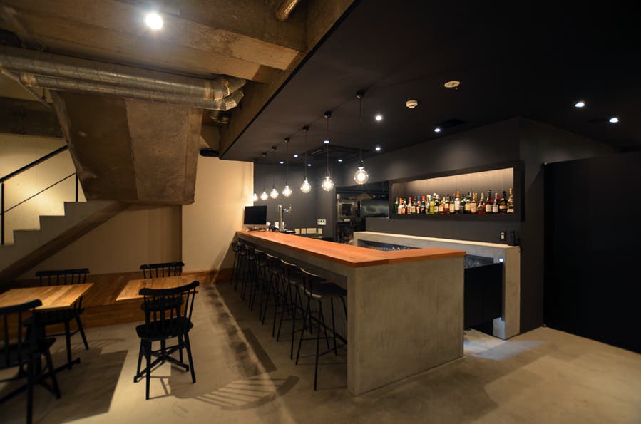 【六本木・麻布十番】駅徒歩5分！吹き抜けのある開放的なレストランを貸切！日中の子連れママ会にもおすすめ！の写真5