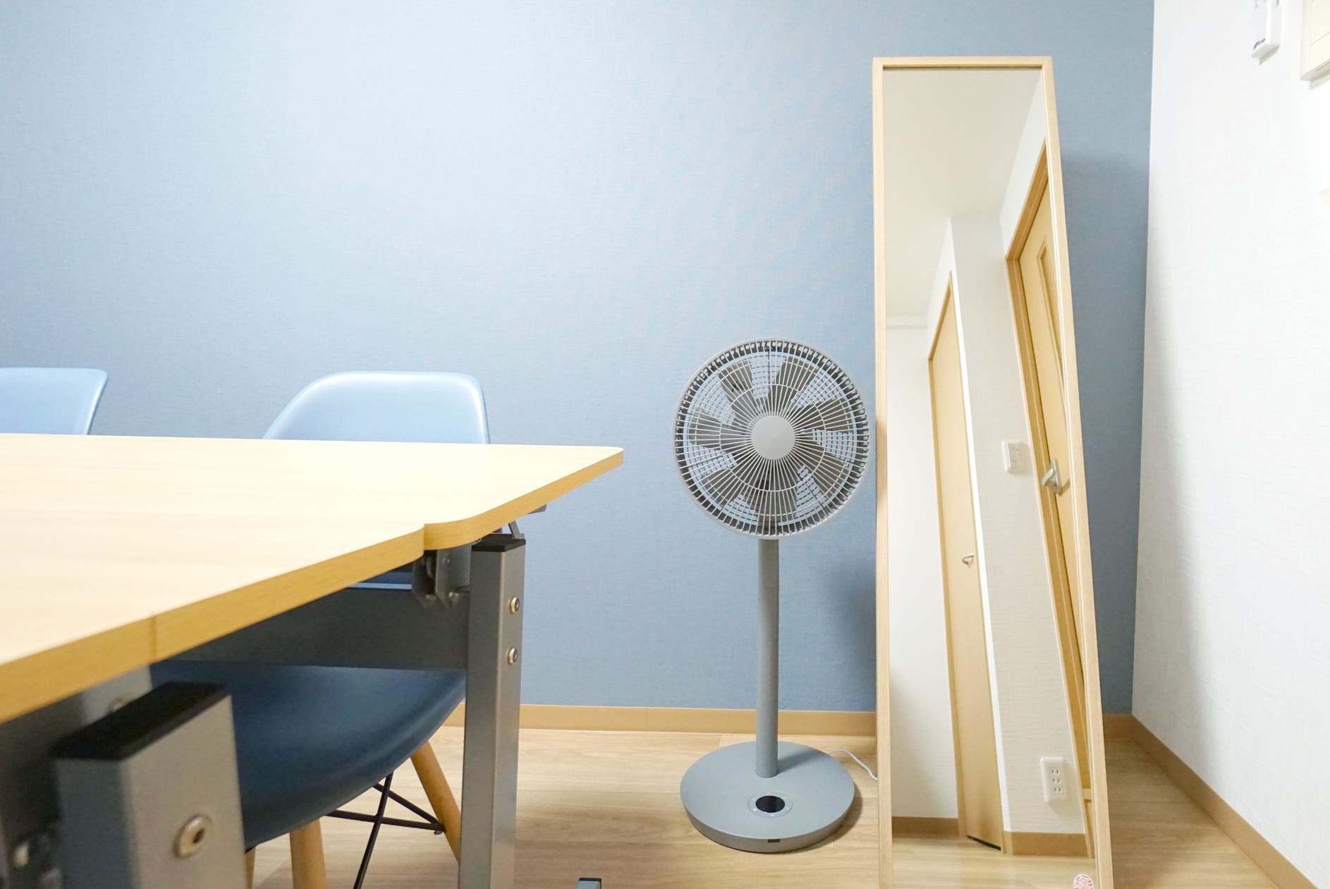 【マイスぺ２４兵庫駅前スペース】★NEW 貸会議室8名可★JR兵庫駅2分★WiFi・プロジェクター無料★WEB面談・ZOOM会議の写真12