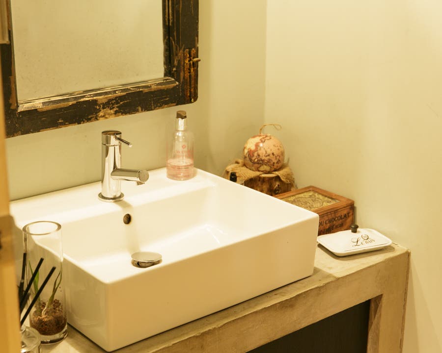 【六本木・麻布十番】駅徒歩5分！吹き抜けのある開放的なレストランを貸切！日中の子連れママ会にもおすすめ！の写真6