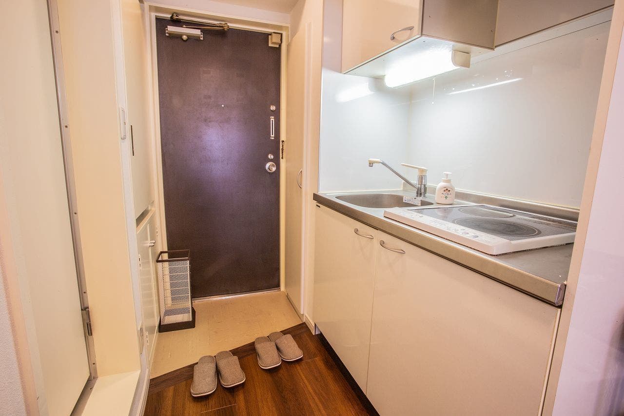 【六本木駅4分！10名利用可！】綺麗な室内！WiFi・プロジェクター・ホワイトボード全て無料！ふれあい貸し会議室 六本木Aの写真9