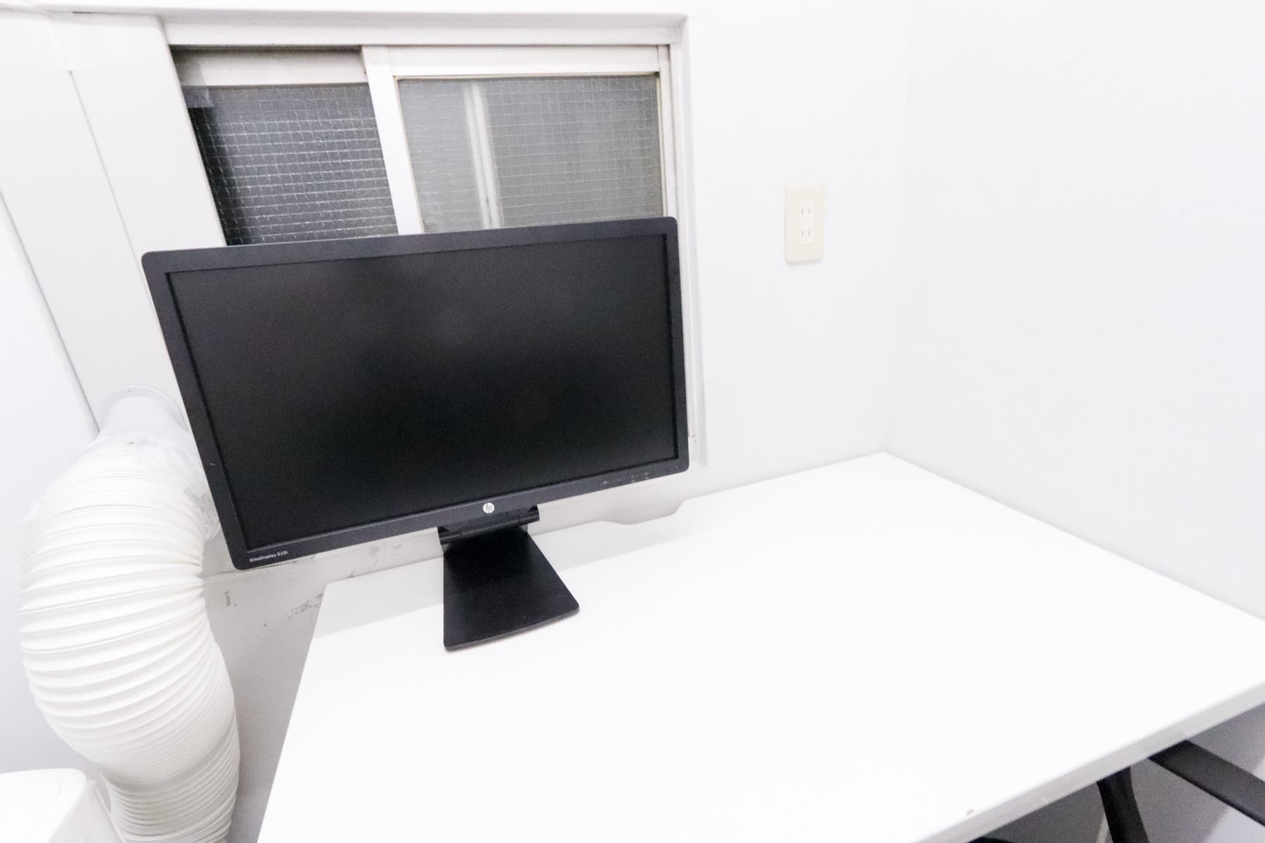 【池袋駅1b出口41秒！お一人様向け】液晶モニター・WiFi全て無料！土足可！ふれあい貸し会議室 池袋No35の写真5