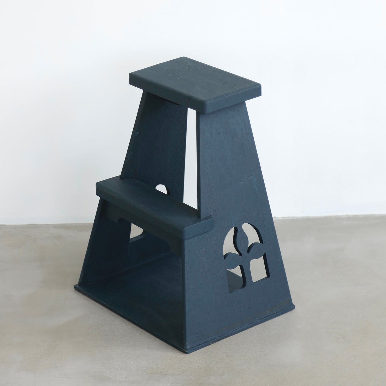 本八幡駅から徒歩4分。ライティング不要の明るい自然光で撮影できるスタジオ。閑静な住宅街ながら近隣にドンキなどあり便利な立地。の写真13