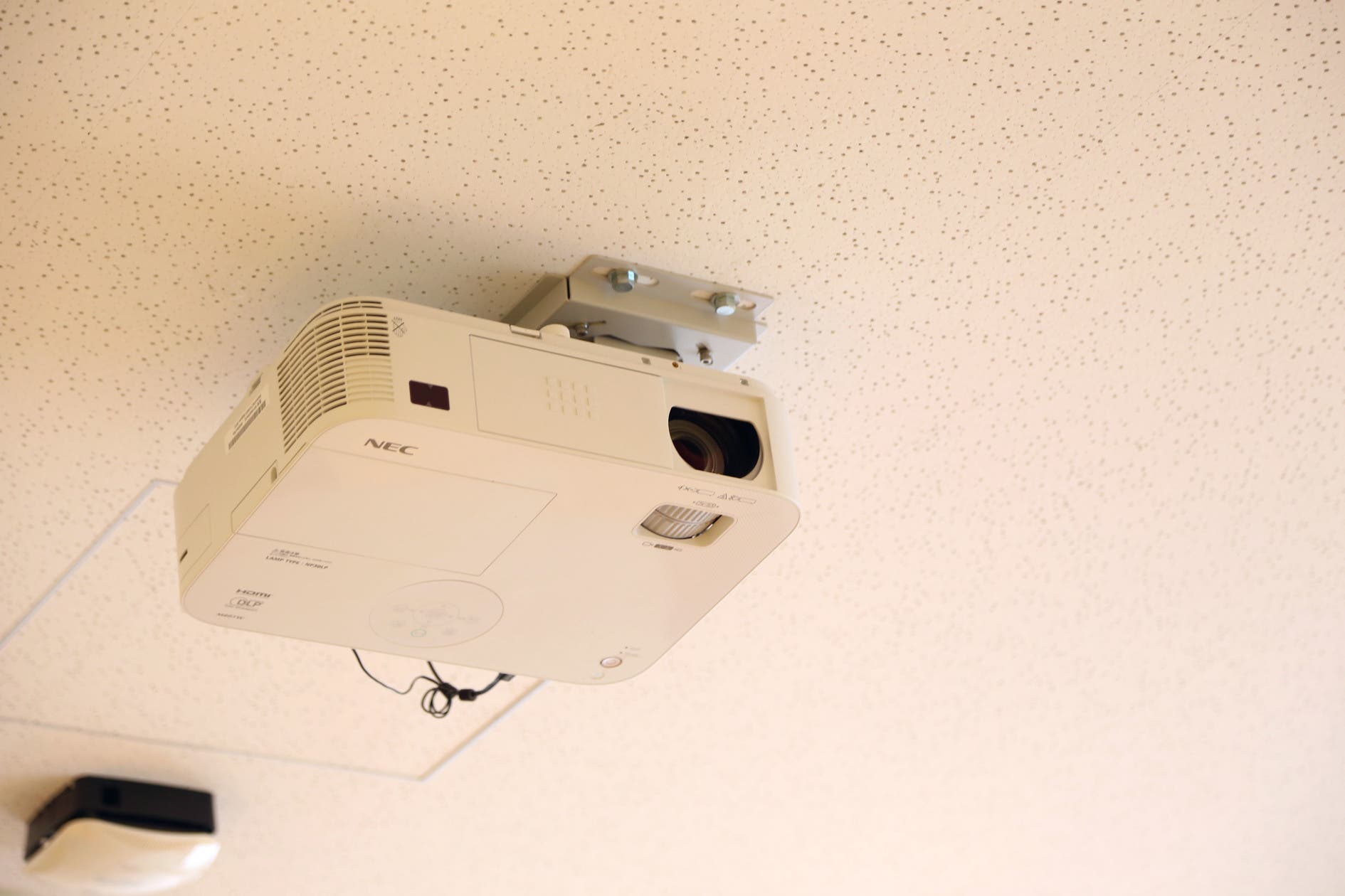 【卸町駅から徒歩5分】クラスルーム2　会議、ワークショップ、セミナーに最適の写真6