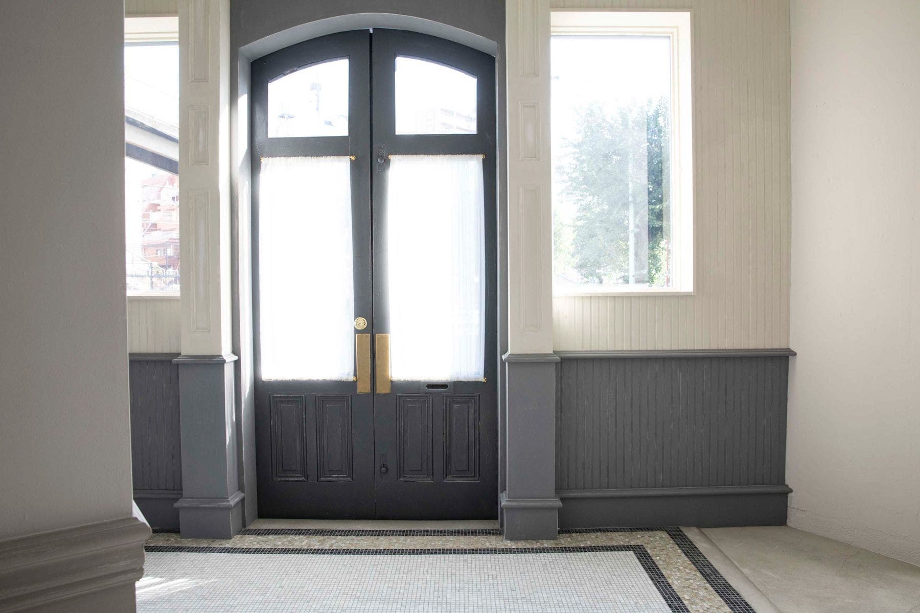 【代官山駅8分】ギャラリーや展示会に適した白×ライトグレーのモダンなイベントスペースの写真6