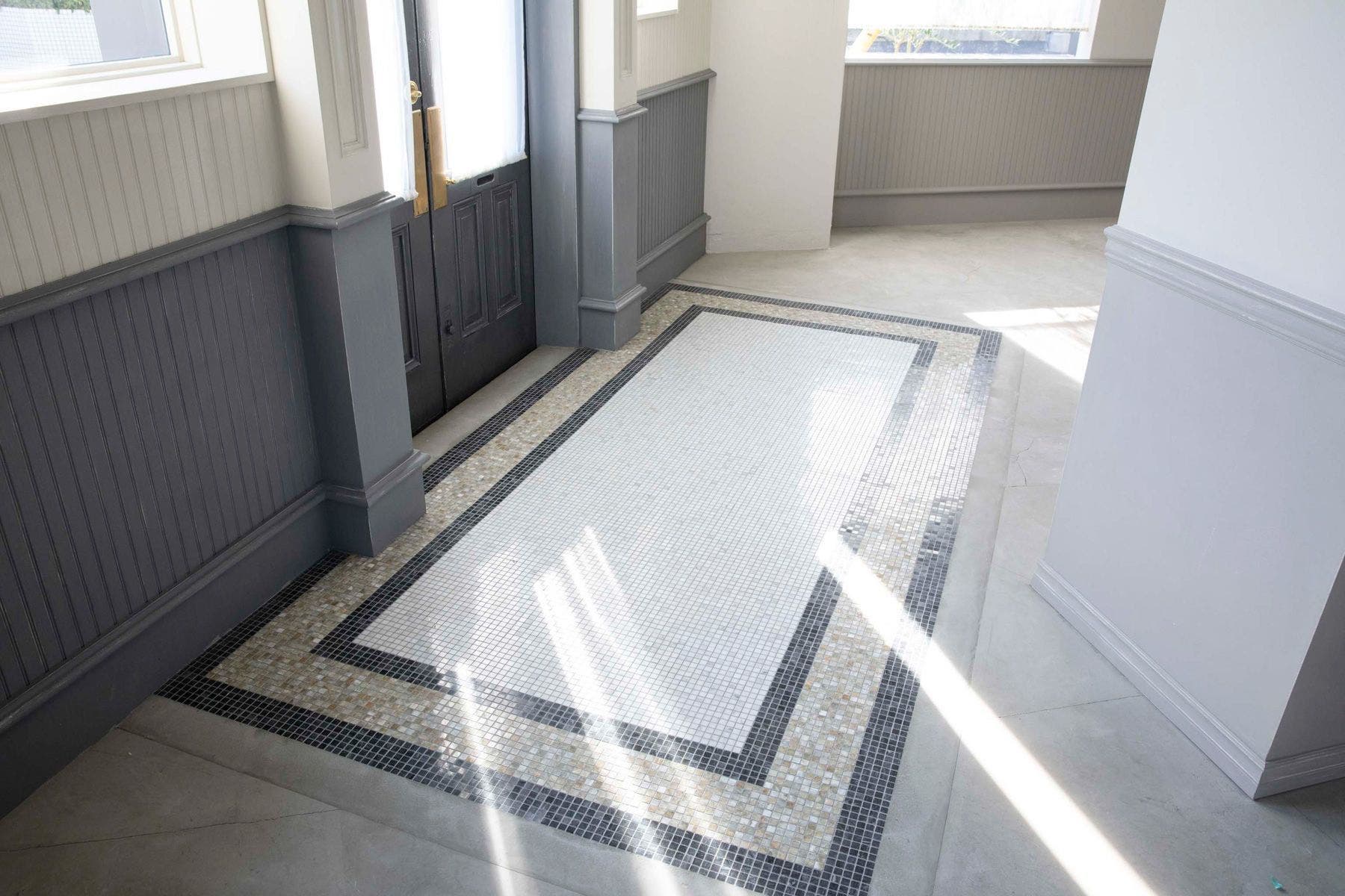 【代官山駅8分】ギャラリーや展示会に適した白×ライトグレーのモダンなイベントスペースの写真12