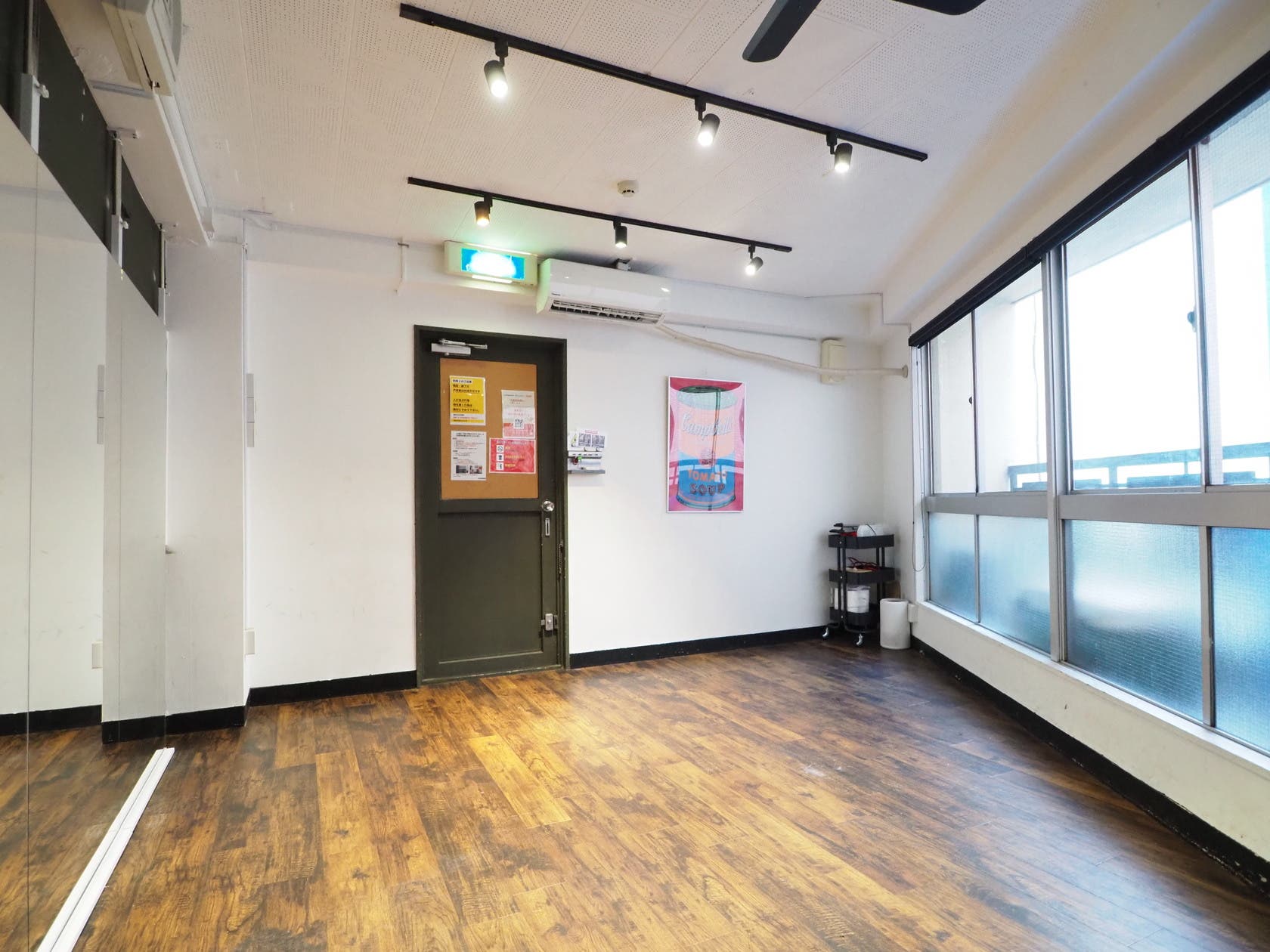 【SHIBUYA ROCKS302】直前割り！渋谷パルコ5秒！イベント控室、youtube撮影、パーティー、セミナー、空気清浄機の写真5