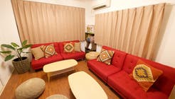 361【シェアスペAsian宇都宮】早夏割🍋WiFi🌟大画面テレビ📺パーティ/飲み会/女子会/誕生日の写真3