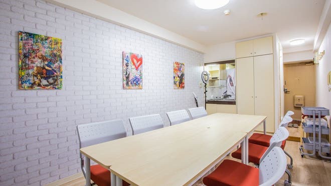 【府中駅5分!12名利用可!】綺麗な室内!WiFi・プロジェクター・ホワイトボード全て無料!ふれあい貸し会議室 府中Aの写真5