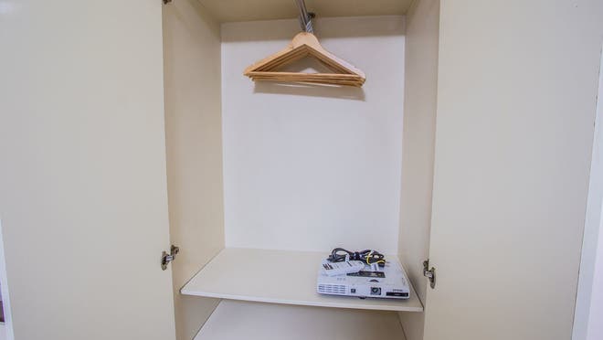 【府中駅5分!12名利用可!】綺麗な室内!WiFi・プロジェクター・ホワイトボード全て無料!ふれあい貸し会議室 府中Aの写真12