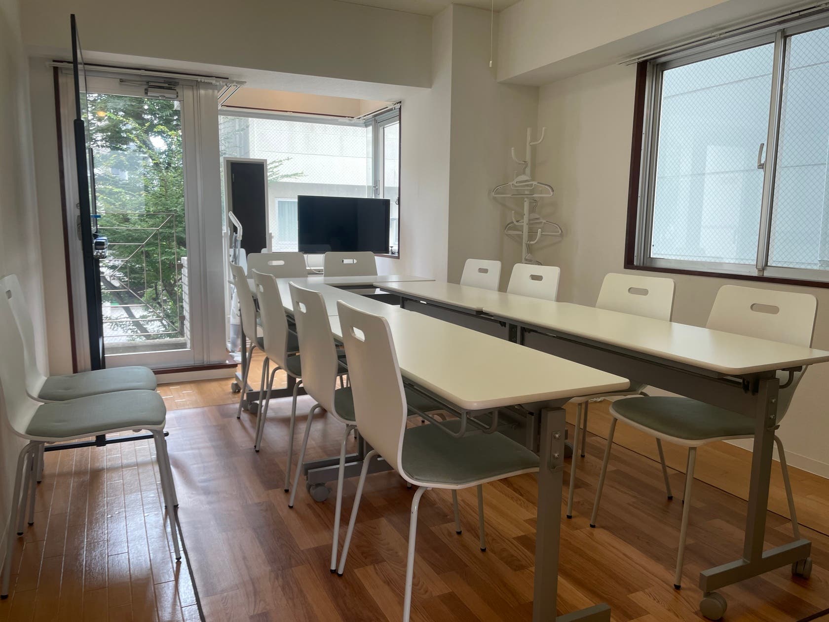 荻窪駅南口3分【即予約可・高速度WiFi・除菌完備】各種教室、会議、商談、面接、研修、撮影、ボドゲ、自習等に最適な個室スペースの写真20