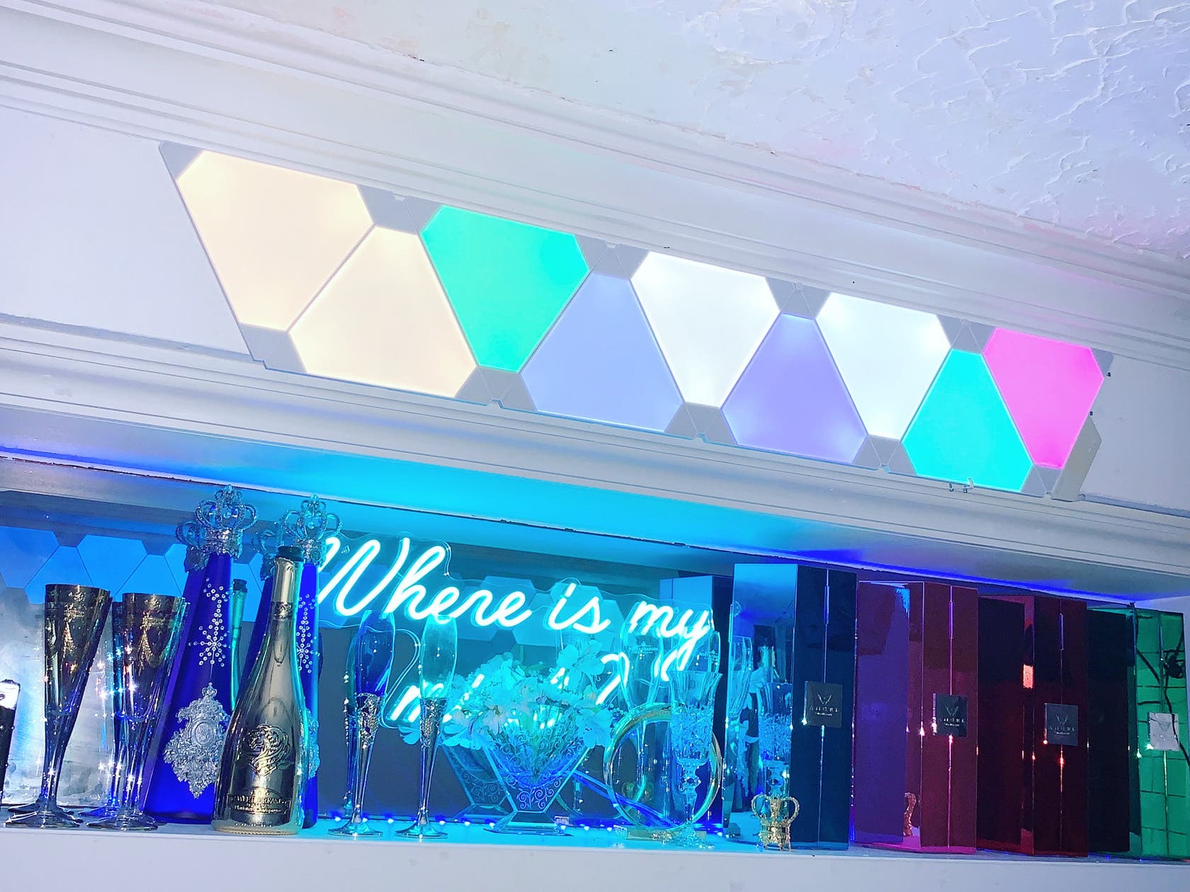 デザイナーズ バー、照明も自由に調整可能。イベントや撮影に最適の写真6