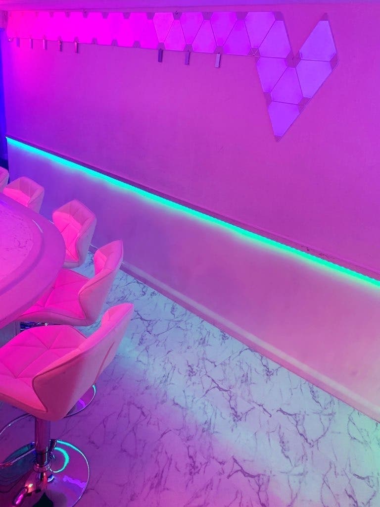 デザイナーズ バー、照明も自由に調整可能。イベントや撮影に最適の写真9