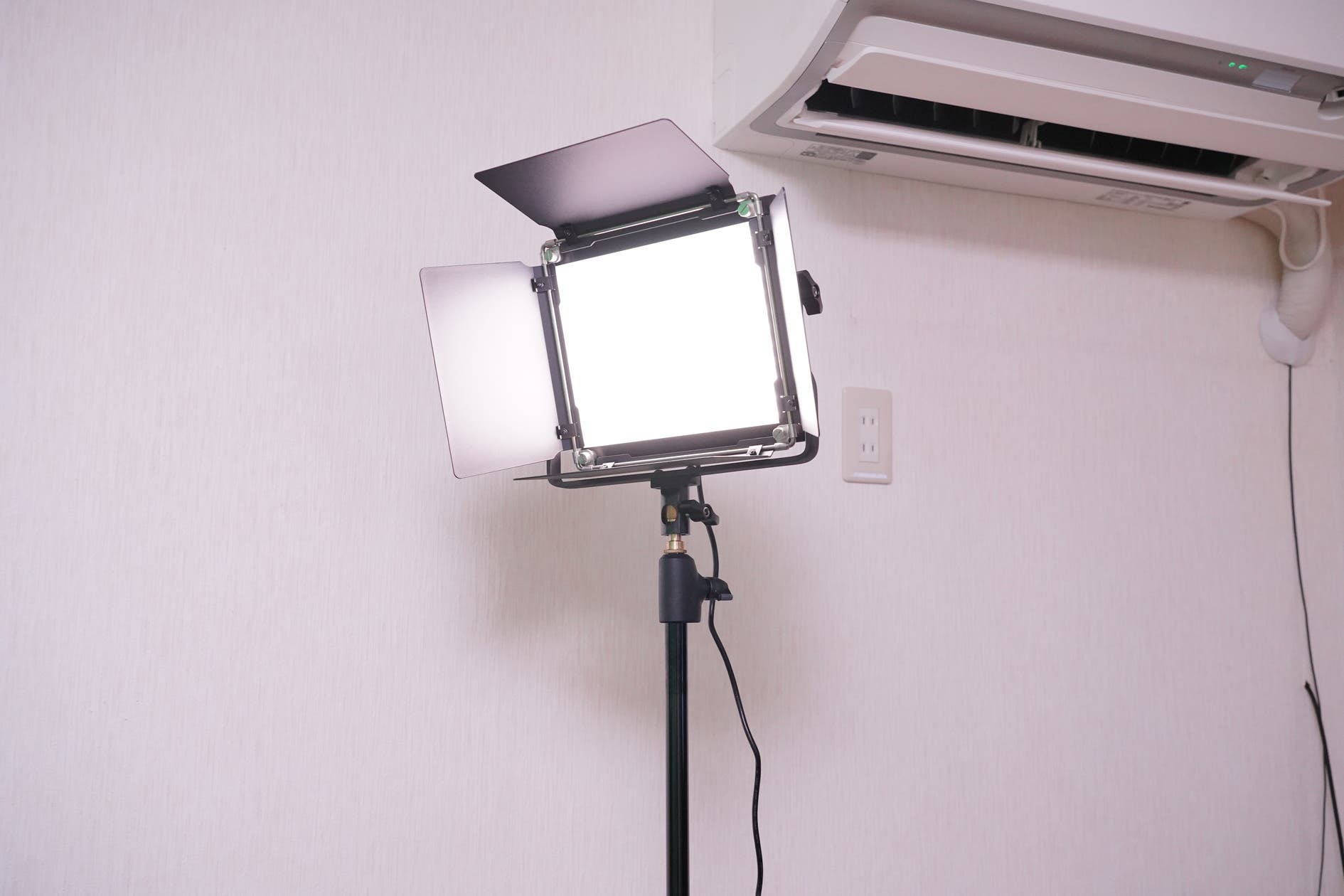 動画配信用機材あり 各部屋に換気機能搭載のエアコン完備の写真5