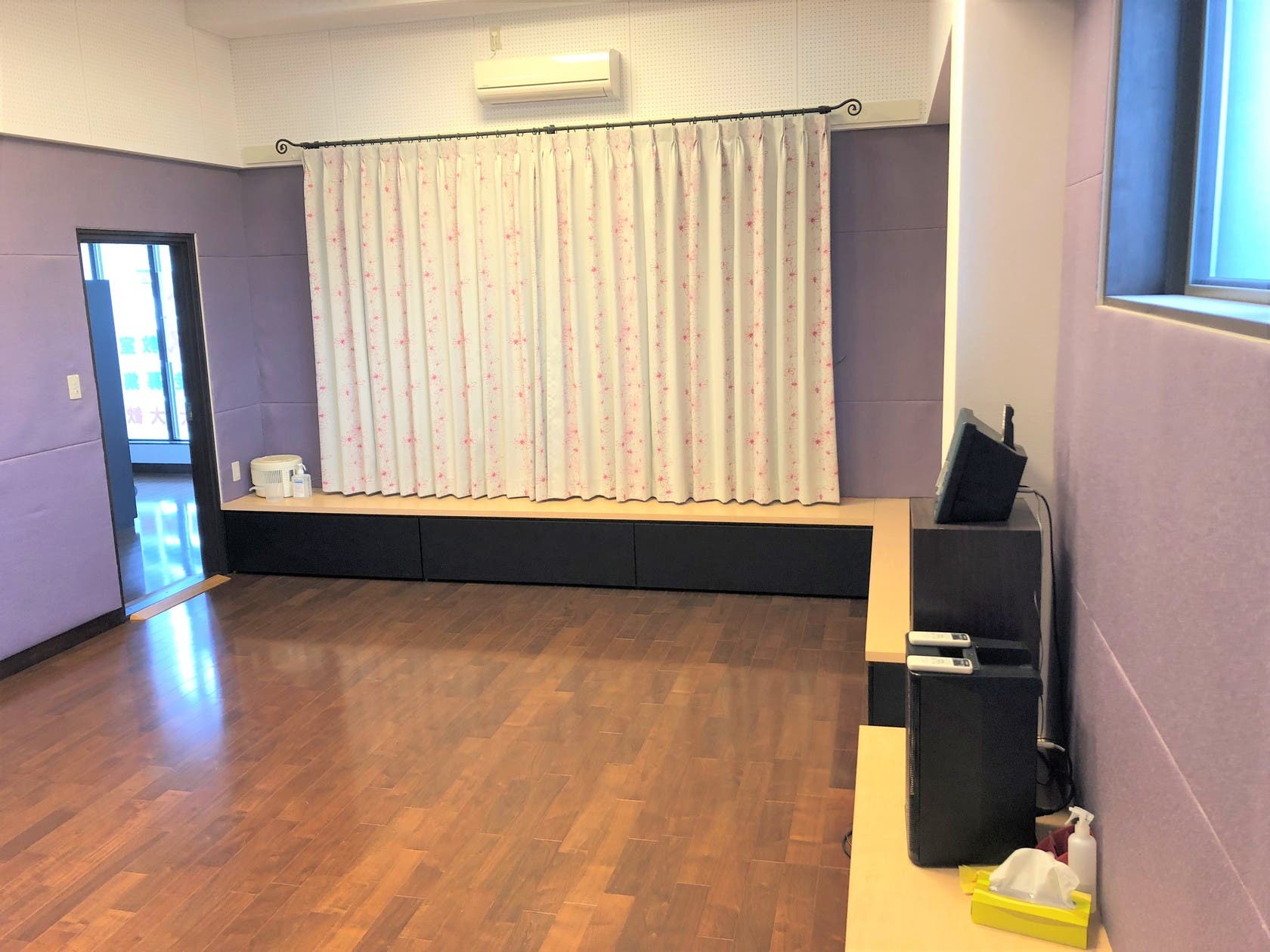 【管楽器工房Brass】駐車場無料！【防音】女子会、イベント、ギャラリー、会議、教室、展示・販売会などの写真5