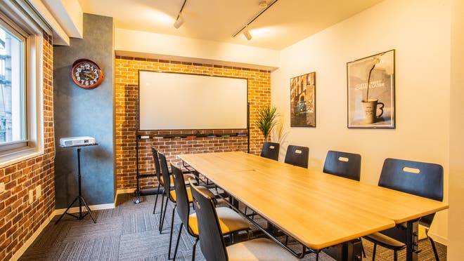 大阪シティホテル京橋内/京阪京橋駅片町口1分/最大12名/無料Wifiの写真1