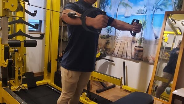 レンタルトレーニングルーム 最新スミスマシーンの写真8