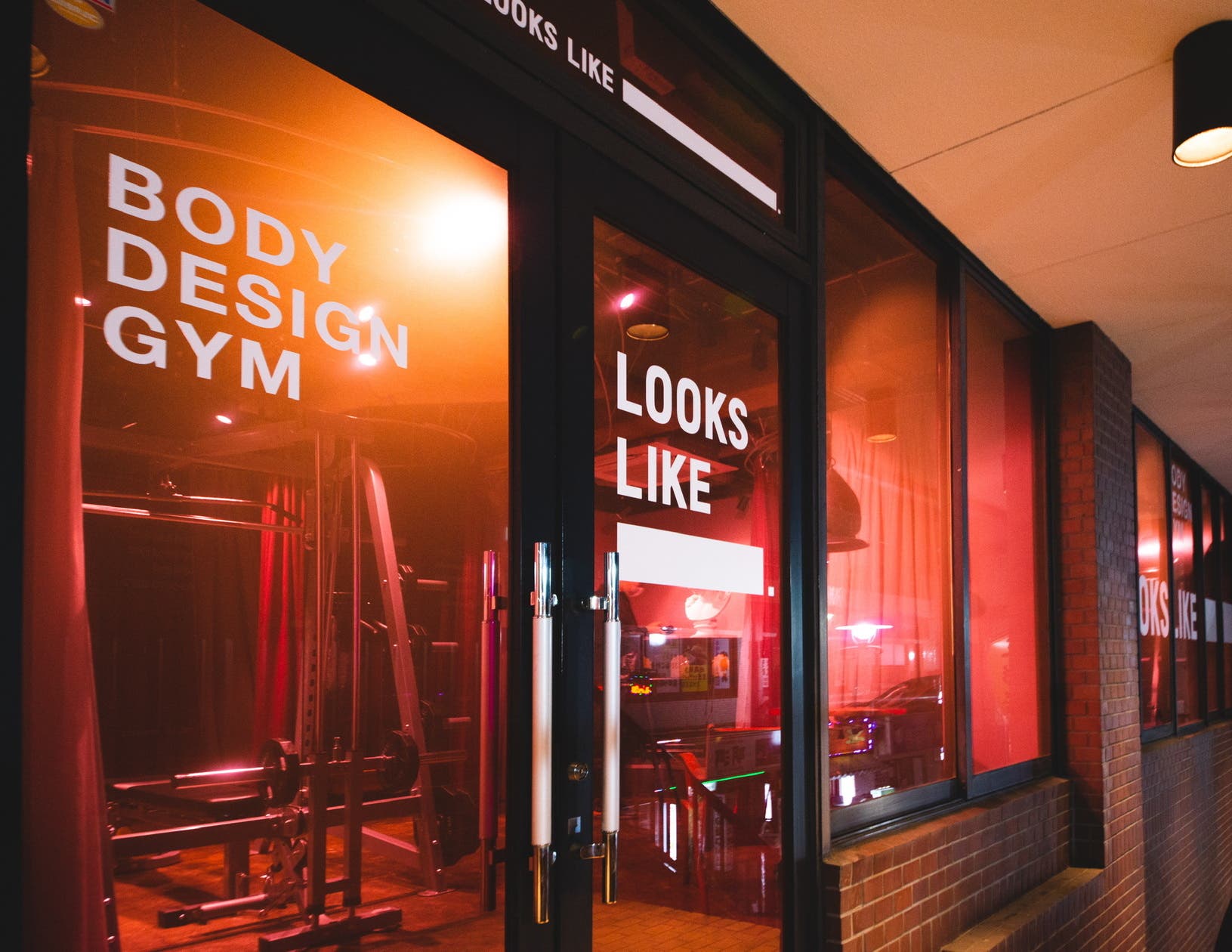 赤坂駅徒歩2分のデザイナーズトレーニングジムの写真5