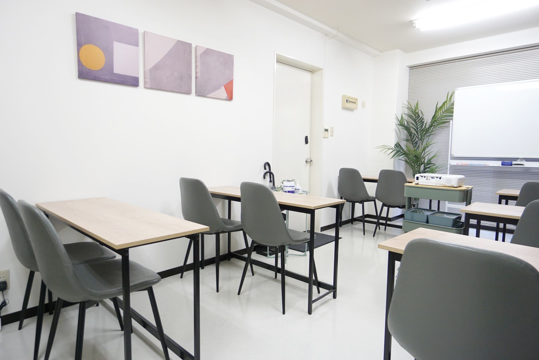 【マイスぺ２４住吉スペース】★NEW 貸会議室16名可★JR住吉駅3分★WiFi・プロジェクター無料★WEB面談・ZOOM会議の写真6