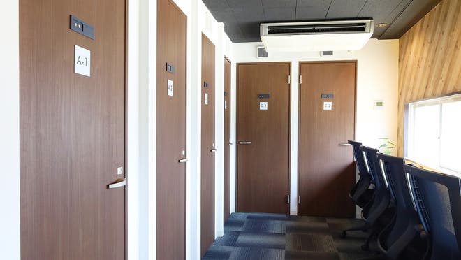 ★NEW★【駒込2分】ドア付き1人用個室ブース。Zoom会議、PC作業、動画撮影、勉強等。超高速WIFI 2Gbps(A-4)の写真10