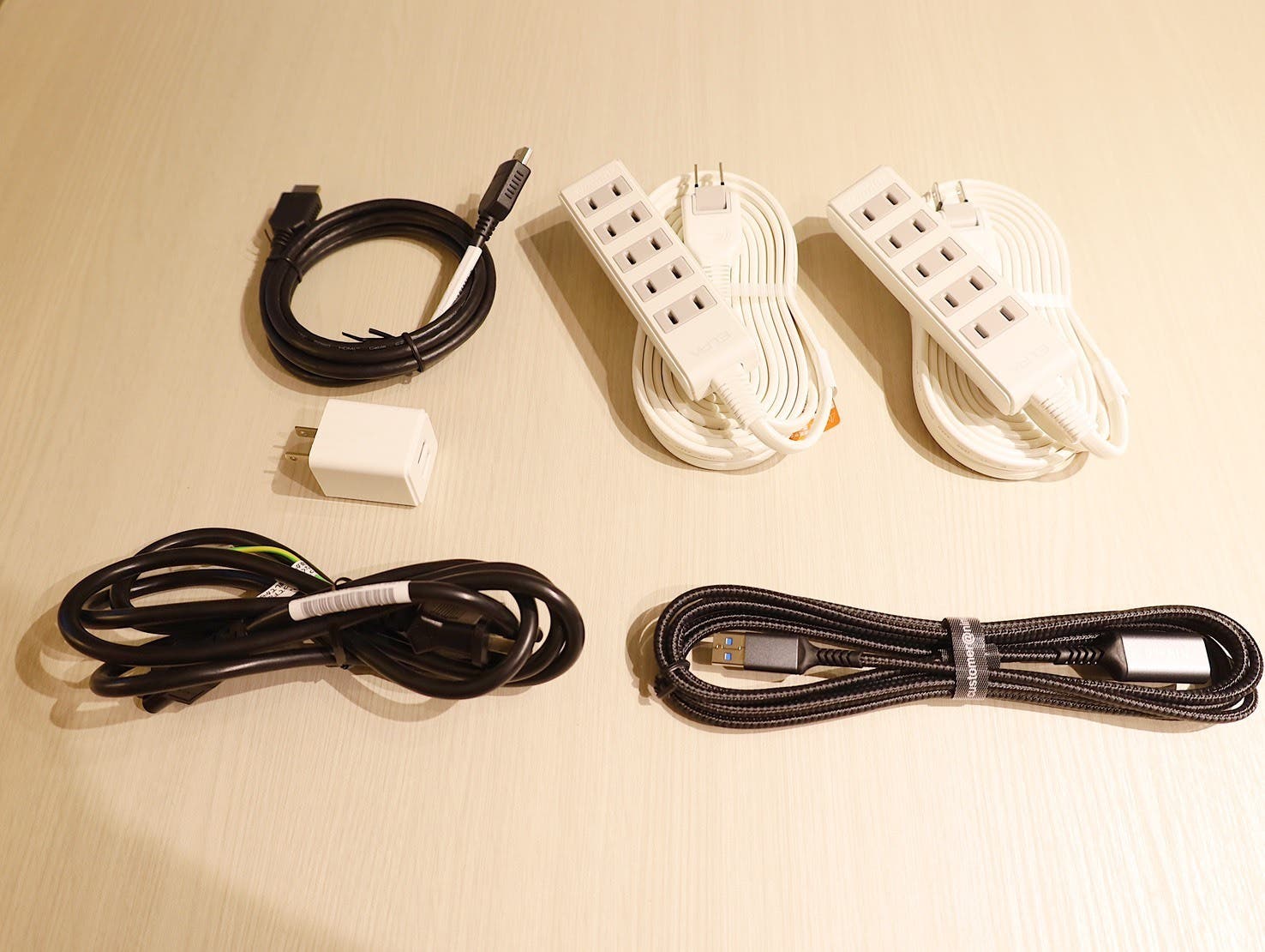 ★NEW★【北千住2分】明るくお洒落。窓開け可。高速WiFi・LEDリングライト有。動画撮影、面接、テレワークに最適（最大4名）の写真17