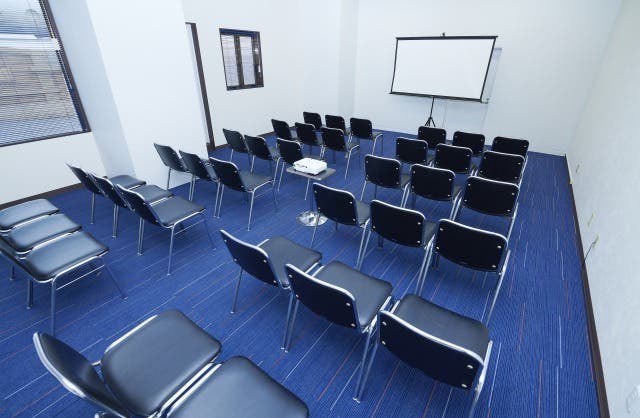 都心からアクセス良好で宿泊も可能な会議室！幕張インター１分の写真9