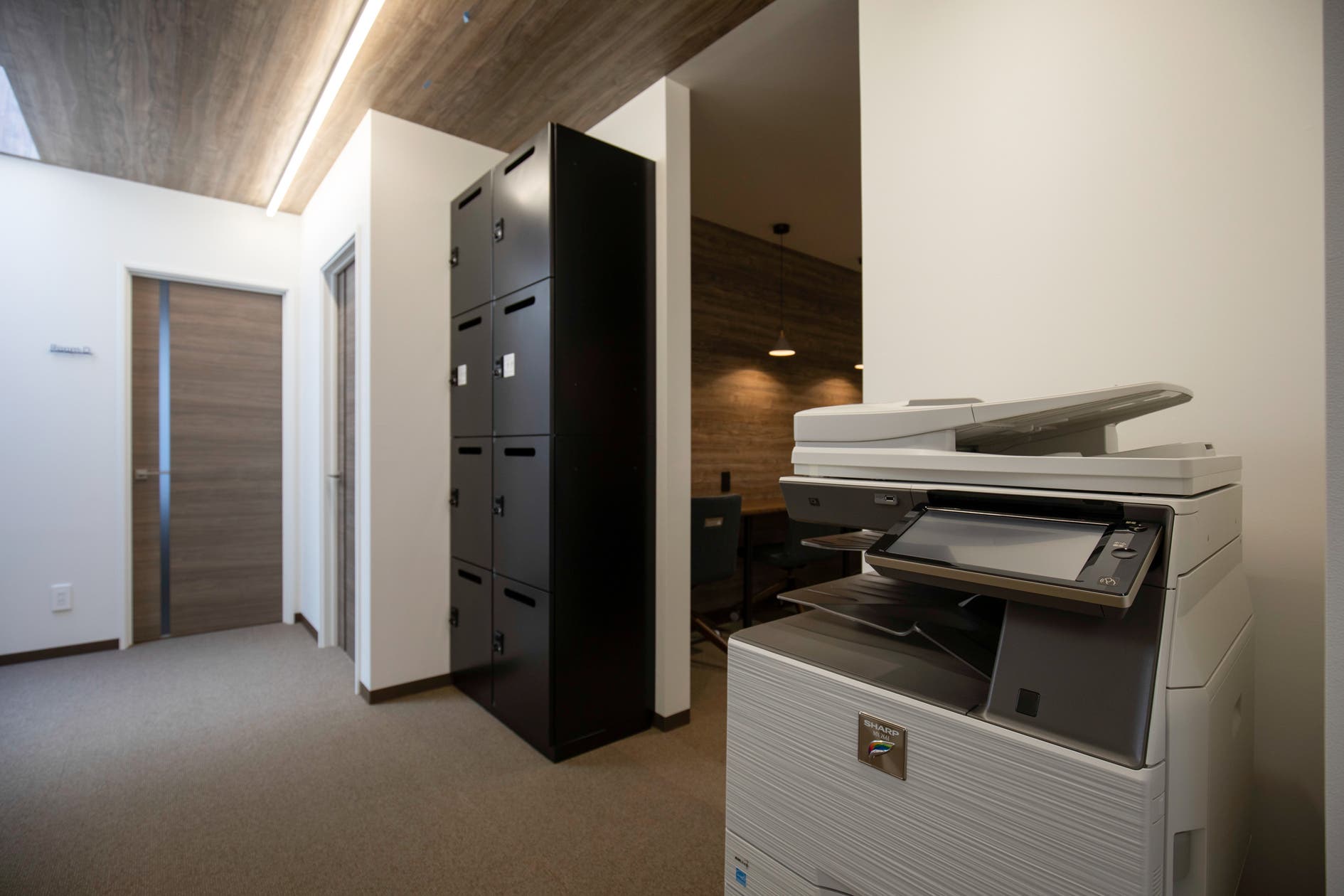 谷町四丁目駅4番より4分＜個室【RoomA】テレワーク＞リモートワーク/高速wifi/モニター/勉強/都度清掃/1時間から利用可の写真13