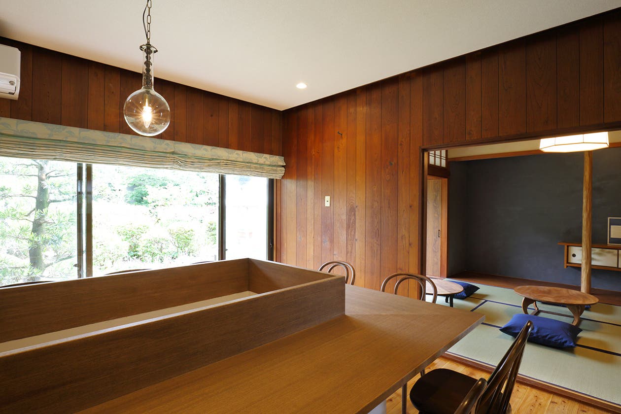 古民家の佇まいを活かした隠れ家風カフェスペースの写真16